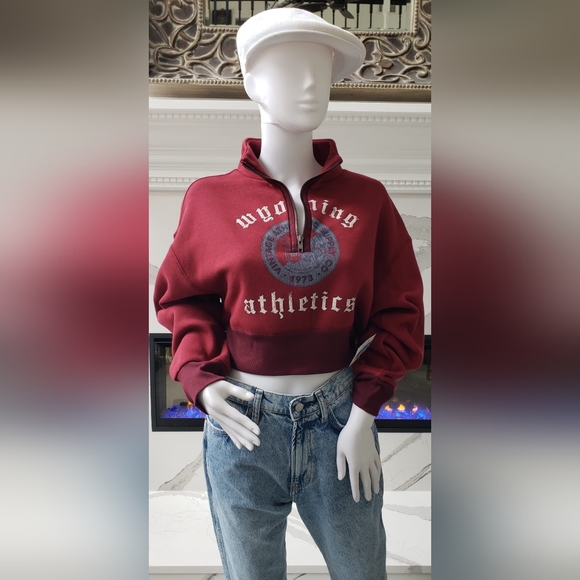 Arizona Jean Company | Tops | Nwt Arizona Jean Company Crop Sweatshirt ...